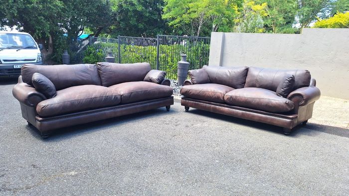 Lovely CORICRAFT Leather Lounge Suite Colonial Milano Brown Large 3 and 2 Seater Couches Durbanville Gumtree South Africa