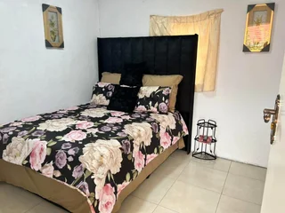Small back room for a single lady | Randburg | Gumtree South Africa