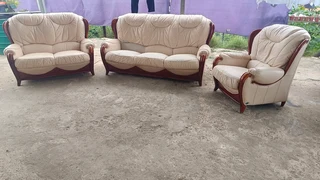Grafton Everest genuine full leather lounge suit for sale Morningside Gumtree South Africa