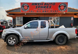 Nissan navara breaking for spares store