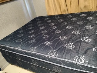 Queen Bed | Other | Gumtree South Africa
