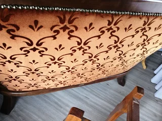 Lounge suite | Wellington | Gumtree South Africa