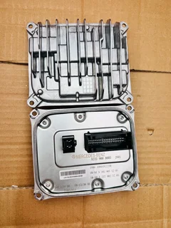 Mercedes-Benz W205 Single Beam Headlight Module – OEM Replacement ...