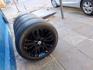 A set of 21inches original range rover sport / range rover discovery ...