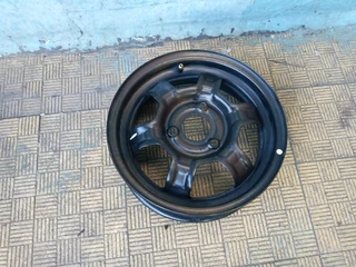 1 single 13inch original Renault kwid steel rim 3x100 PCD. Just one rim ...