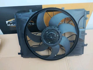 Mercedes Benz C Class W204 radiator fan | Edenvale | Gumtree South Africa