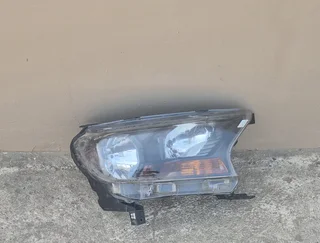 Ford Ranger T7 right headlight | Hillcrest | Gumtree South Africa