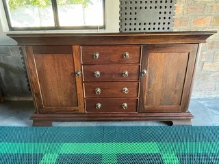 Hardwood buffet | Durbanville | Gumtree South Africa