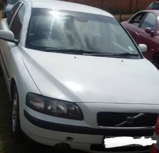 VOLVO S60 2.0T STRIPPING FOR SPARES OR PARTS FOR SALE . | Pretoria West | Gumtree South Africa