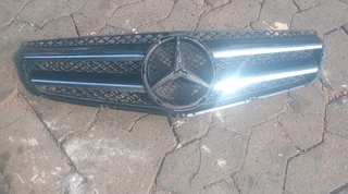 Mercedes benz W207 front main grill | Johannesburg CBD | Gumtree South ...